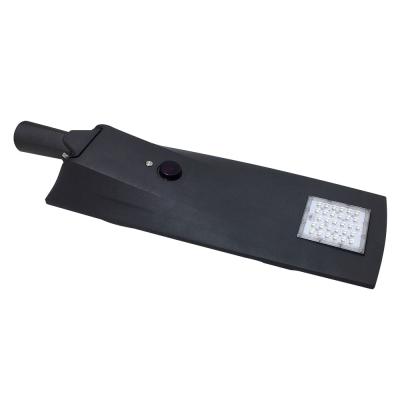 Cina l'iluminazione pubblica solare principale ha fuso sotto pressione il controllo astuto del sensore dei chip 160-170lm/w microwave/PIR dell'alluminio 10-80w Lumileds Luxeon 5050 in vendita