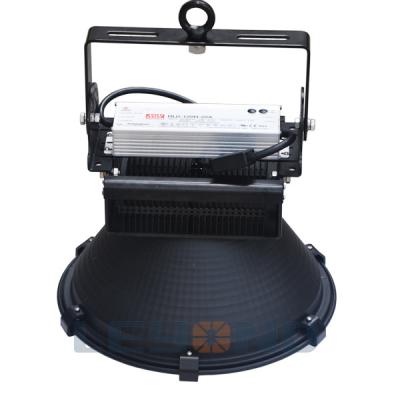 Cina 100lm/W 70 - 200w ha condotto i risparmi Engery della luce di Highbay per il parcheggio in vendita