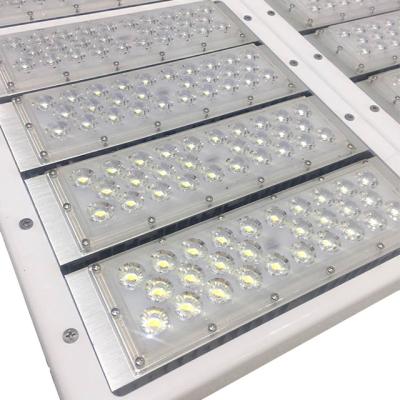 Cina 1000W luce dello stadio di alta luminosità LED con IP66 IK10 angolo d'apertura di 25/60/90 gradi in vendita