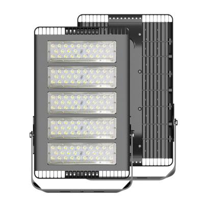 China IP66 Outdoor SMD5050 Modular LED Stadium Lighting 240w 160lm/W 25//60/90° beam angle à venda