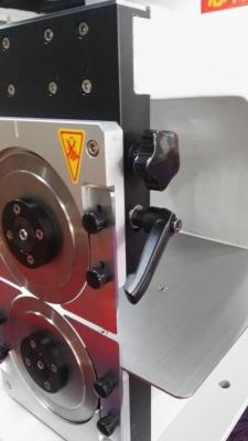 Cina separatore V Tagliato del PWB di lunghezza del PWB di 330mm per il PWB di spessore di 1.0-3.5mm in vendita