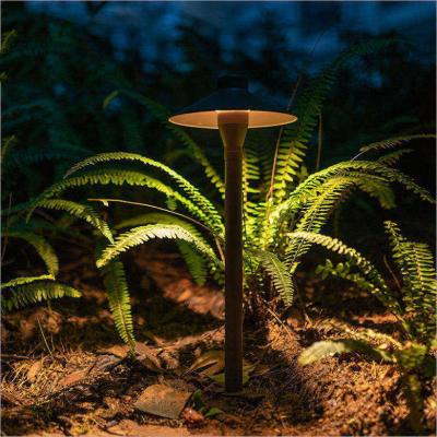 China Outdoor Garden Low Voltage Landscape Light Lawn Path Lighting with Solar Power Supply for sale