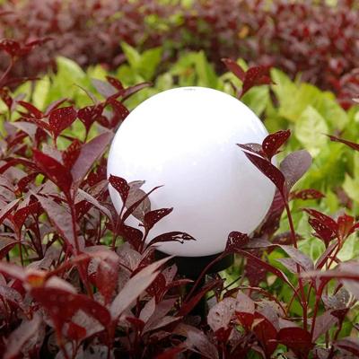 Cina 2700K Soft Caldo Bianco Lampade a sfera solare impermeabile per corridoio esterno Giardino Patio in vendita