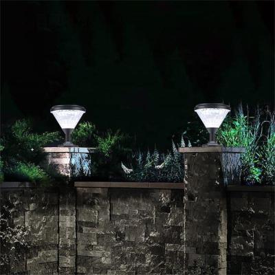 China Estilo europeu IP65 Lâmpada à prova d'água Largo Solar Led Relógio de gramado Bollardo Jardim Luz para exterior à venda