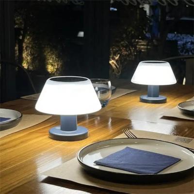 China 80 Ra Color Rendering Index Solar Courtyard Night Lamp for Dining and Bar Atmosphere for sale