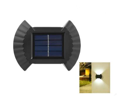 China 80 Ra Color Rendering Index Solar Wall Light for Balcony Yard Garden Decor Waterproof for sale