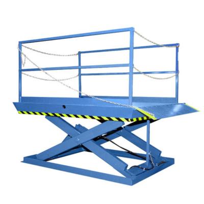 China Fixed Truck Scissor Dock Lift With Parapet Hydraulic Lift For Loading Dock for sale