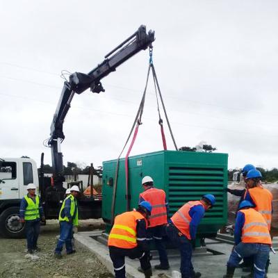 China Hydraulic Boom Crane 5 - 10 Ton Truck Mounted Crane For Construction for sale