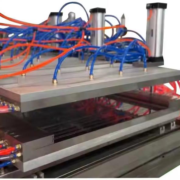 Quality Silver PVC 1000mm WPC Hollow Door Panel Making Machine Production Line with for sale