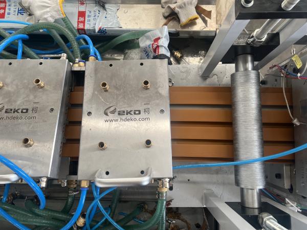 Quality Wood Plastic Composite Floor Decking Extruder Machine Line with 150-200kg/h for sale