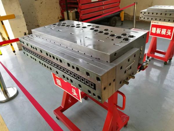 Quality High Demand Double-screw UPVC/WPC Door Making Machine with 38CrMoAlA Screw for sale