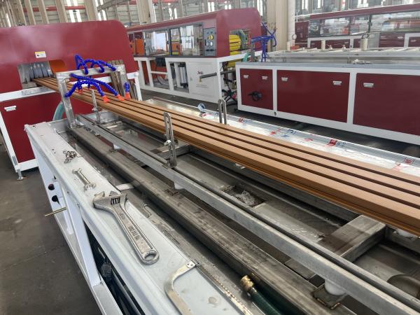 Quality Counter-rotating Conical Twin-screw WPC Extrusion Machine Line for Superior for sale