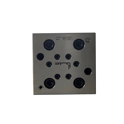 중국 실버 PVC 목재 플라스틱 문 잠금 프로파일 집용품 외출 폼 판매용