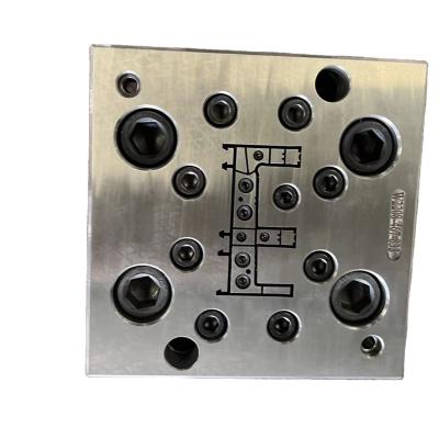 China Customized Size UPVC Windows Frame Mould Extrusion Line with Electroplating Polishing for sale