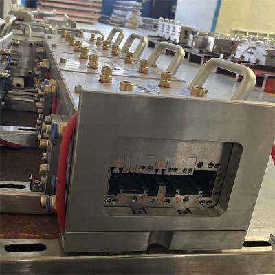 중국 맞춤형 WPC 문 프레임 외출 폼 및 AutoCAD로 설계 된 인터록 폼 판매용