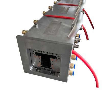 Cina Estrusione di profili UPVC per diversi disegni di porte in stampi di finestre e porte di dimensioni del cliente in vendita