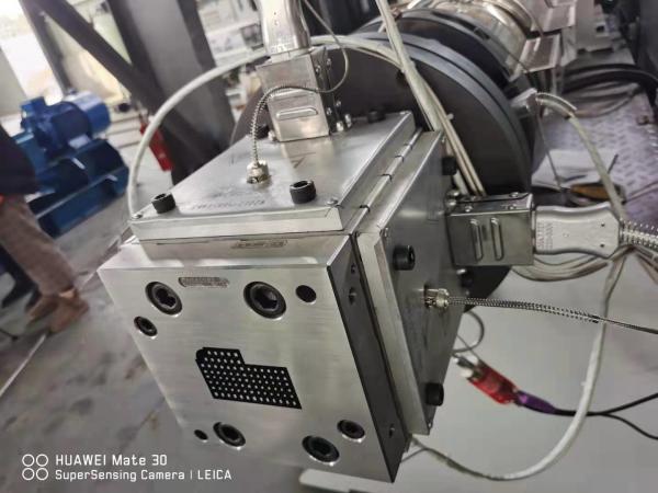 Quality Advanced Electroplating Polishing Extrusion Mould for PVC Window and Door for sale
