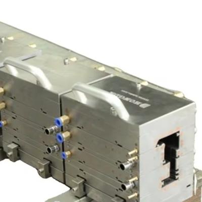 중국 맞춤형 오토캐드 설계 된 PVC 외출형 다이 폼 툴링 보장된 성능 판매용