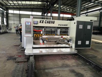 Cina La macchina scanalatrice/impilatore di stampa di Hd Flexo di 3 colori controllato da computer muore taglierina in vendita