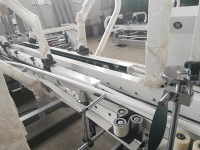China Economische Loodriem die Golf Stikkende Machine met het Vouwen van het Lijmen voeden Te koop
