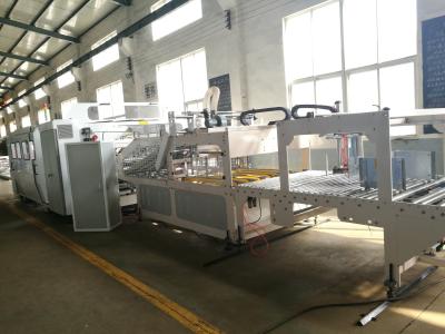 Cina Macchina di cucitura del contenitore automatico di cartone senza otto servo alte velocità a coda di pesce in vendita
