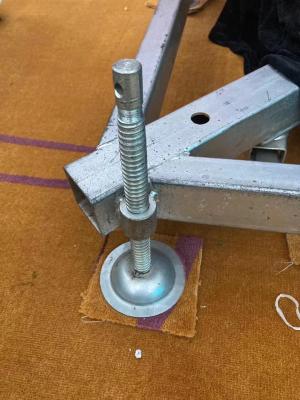China Jack de base do sistema Ringlock para construção de andaimes com placa de base redonda à venda