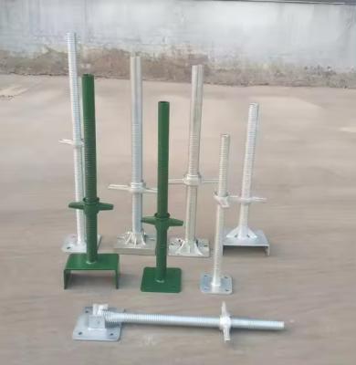 Cina Scaffalature galvanizzate a vite regolabile con piastra di base a livellamento girevole in vendita