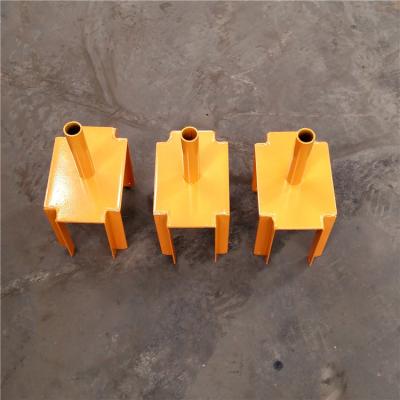 Cina Testa Jack Base Scaffolding Shoring Accessorise della forcella di modo U dell'acciaio 4 in vendita