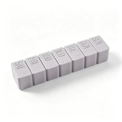 China Day Weekly Pill Organizer BPA-Free Medical PP Travel Case for sale