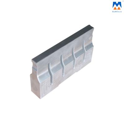 Cina Muffa ultrasonica di foggiatura ultrasonica di alluminio di saldatura di plastica 15KHz per saldatura a punti di plastica in vendita