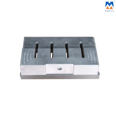Cina Muffa ultrasonica di foggiatura ultrasonica di alluminio di saldatura di plastica 15KHz per saldatura a punti di plastica in vendita