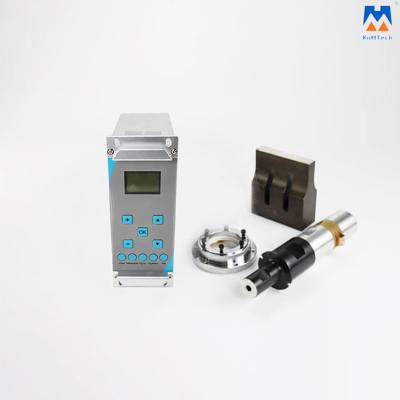 Cina insieme della saldatura a ultrasuoni 20KHz con il trasduttore del generatore e Horn per la macchina non tessuta di saldatura a ultrasuoni in vendita