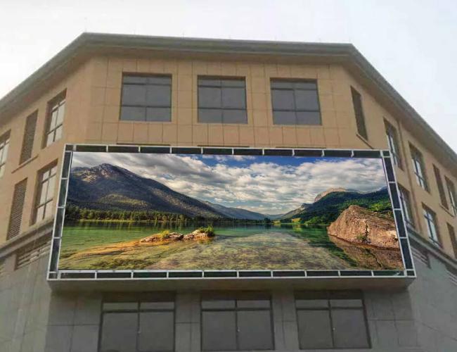 p8 im Freien vorderen Service des Bleischirmes