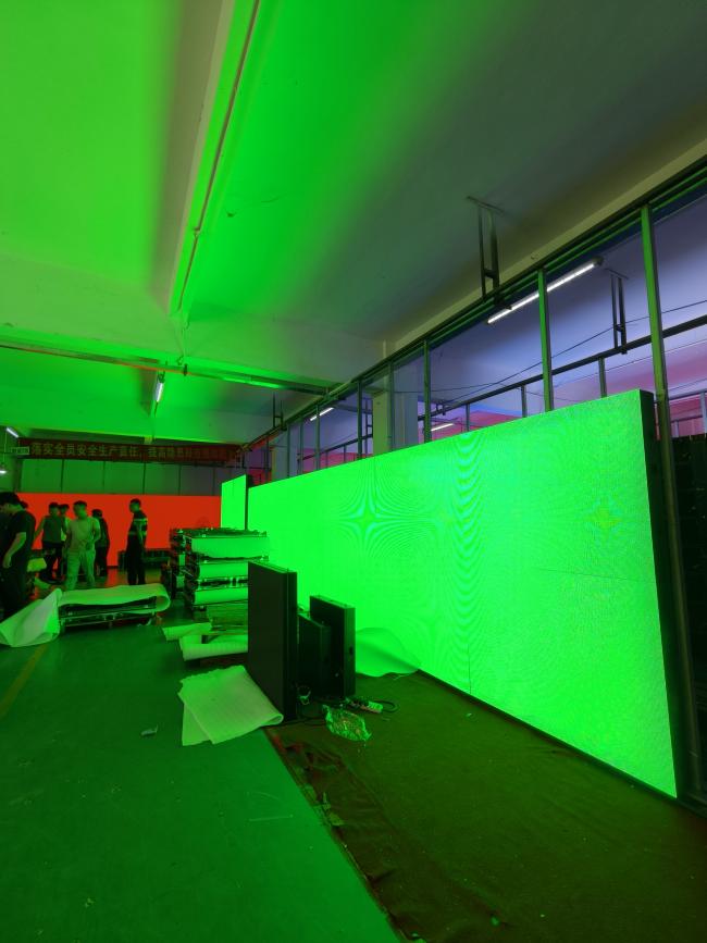 SMD3535 Outdoor P5 LED Advertising Board Front Service Module 7000nit 3840Hz 960×960mm Cabinet