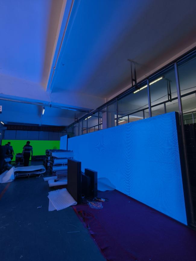 SMD3535 Outdoor P5 LED Advertising Board Front Service Module 7000nit 3840Hz 960×960mm Cabinet