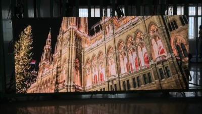 中国 小さいピクセルP1.5mm HD LED表示ビデオ スクリーンの最高は雲紋効果無しでリフレッシュ レート3840Hzを 販売のため