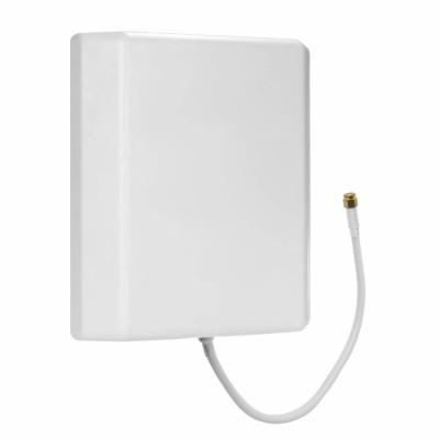中国 700MHz~2700MHz 高増幅方向アンテナ N 女性接続器 RG58ケーブル 販売のため