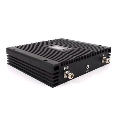 Cina 1800 2100 Potenza di uscita di amplificatore di segnale 27-30 dBm Potenziatore di segnale industriale in vendita
