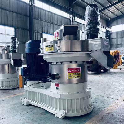 China Hot Sale Vertical Ring Die Pellet Mill for Biomass with Vertical Feeding and Energy Saving Design for sale
