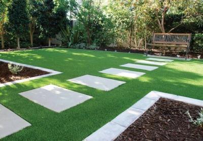 China 35mm Garden Artificial Turf Natural Looking Soft Felling 3 / 8 Inch Gauge for sale