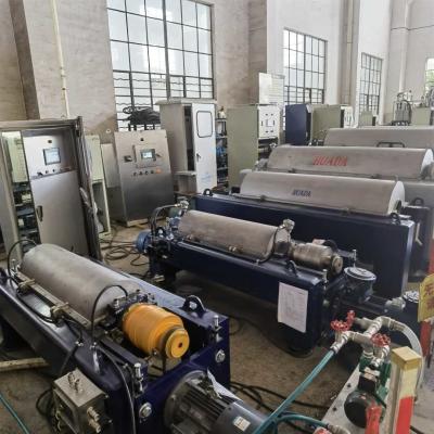 Cina il decantatore 4800rpm centrifuga l'acqua di lavaggio a rivestimento completo della sabbia ISO9001 e della ghiaia in vendita