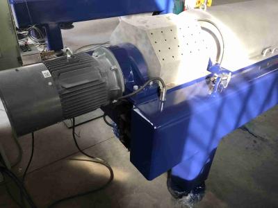 Cina il decantatore trifase di disidratazione dei fanghi 3200rpm centrifuga l'orizzontale continuo in vendita
