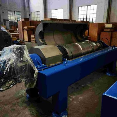 Cina Il decantatore a rivestimento completo della perforazione continua del giacimento di petrolio centrifuga protetto contro le esplosioni in vendita