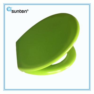 China Bathroom Product Urea Material Green Soft Close Toilet Seat for sale