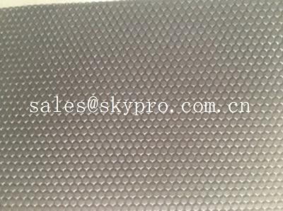 China Las esteras de goma antideslizantes resistentes modificadas para requisitos particulares del coche alisan/superficie grabada en relieve en venta