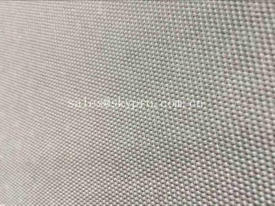China Anti - fatigue Utility Mat with Insertion Stable Pebble Pattern , Hexagon Cow Horse Stall Rubber Matting for sale