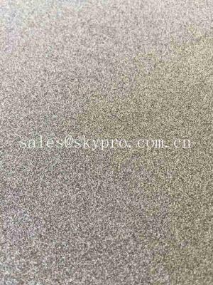 Cina strati di gomma abrasivi leggeri dello strato 30kg/cm3 della schiuma del PE della spugna di 13mm in vendita