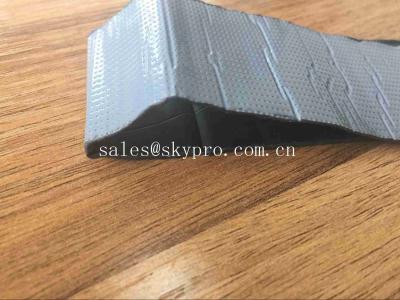 China El aislamiento graba productos de goma moldeados/la hoja auta-adhesivo de la goma butílica para la amortiguación de choque en venta