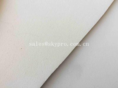 Cina Rotolo di gomma del tessuto del neoprene di resistenza al calore della schiuma del CR con spessore di 1-40mm in vendita