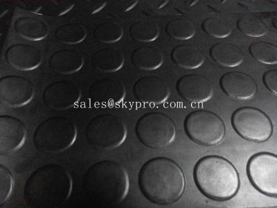 China Tastgummimatten, die ringsum Bolzen-rutschfester runder Bolzen-Gummiboden-Mattierung pflastern zu verkaufen